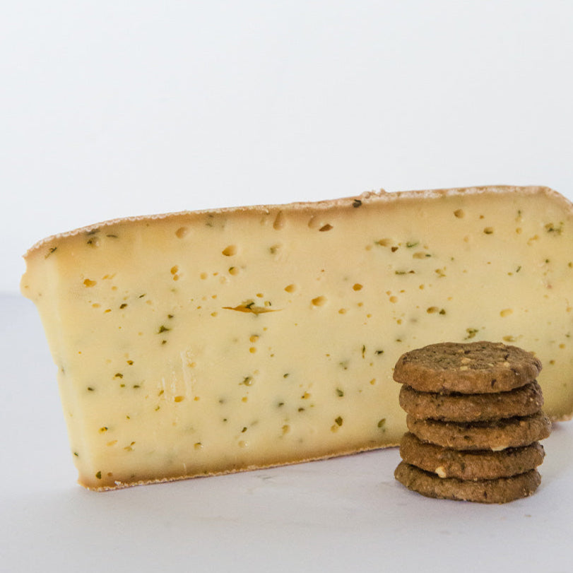 Biscuits apéritifs Tomme du Jura ail des ours – Néogourmets